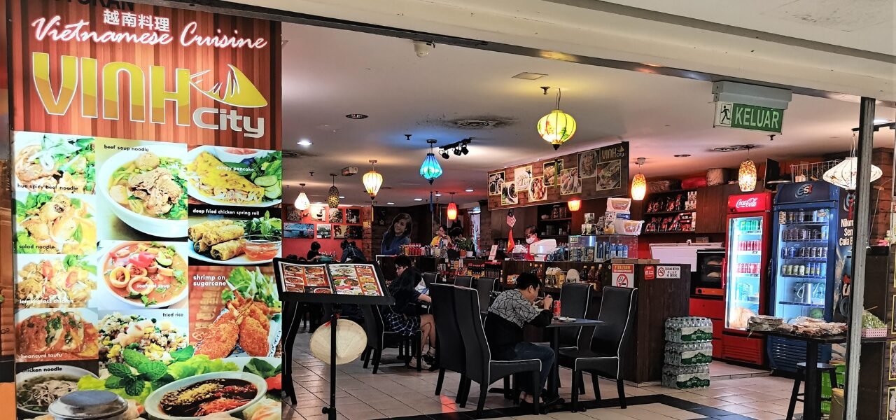 Sungei Wang Plaza: Budget Shopping, Asian Cuisine & Culture