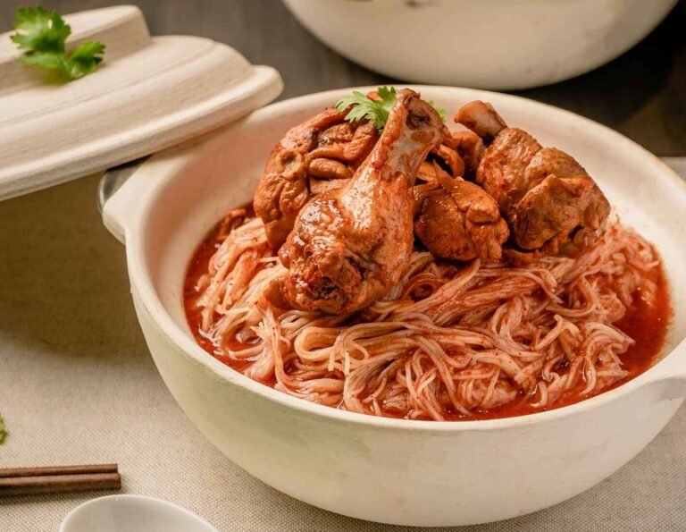 What To Eat At Lot 10 Hutong Food Court: Directory & Guide